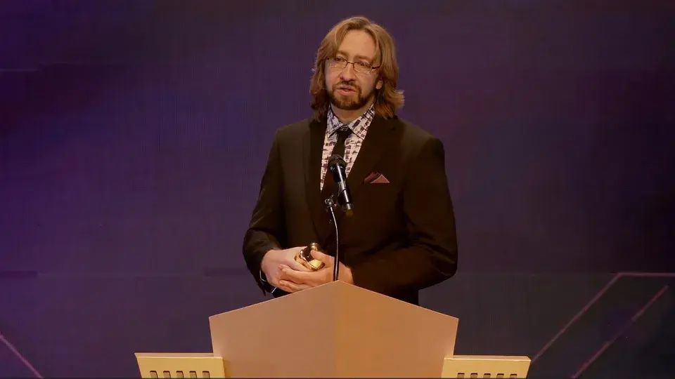 Maximilian Dood, Etoiles, Win Big At Streamer Awards | DashFight